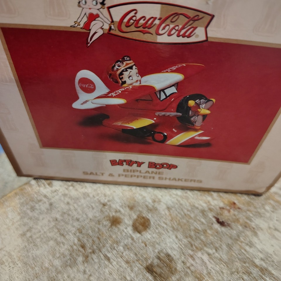 Betty Boop Coca Cola Airplane Biplane Ceramic Stacking Salt And Pepper ...