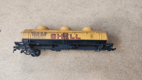 Athearn HO Shell 3 Dome Tank Car #2005 (missing Trucks) | eBay