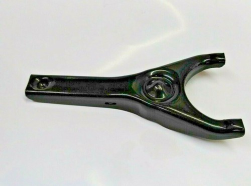 NISSAN TERRANO II DIESEL 30531-0W800 CLUTCH FORK, 4PARTS 30531G2300 | eBay