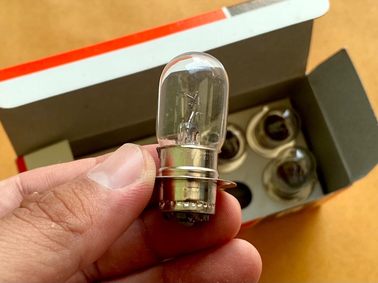 10Pcs NOS HONDA C50 C70 C90 CT70 SS50 Z50 ST50 ST70 CF50 HEADLIGHT BULB ...