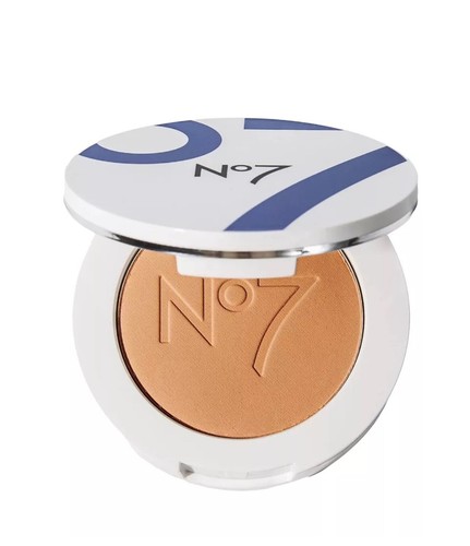 No7 Lift & Luminate Triple Action Powder - Medium - Pressed Makeup ...