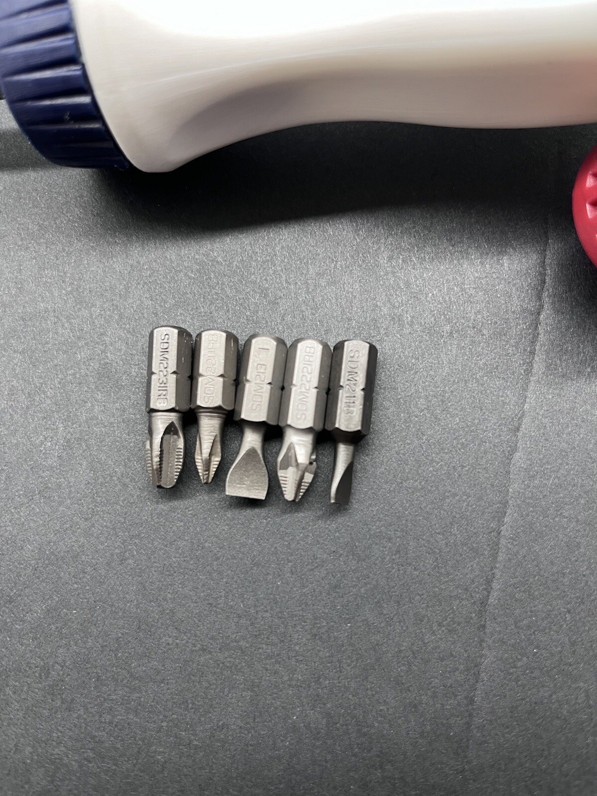 Snap-On SSDMR4B Ratcheting Screwdriver with 5 Bits for sale online | eBay