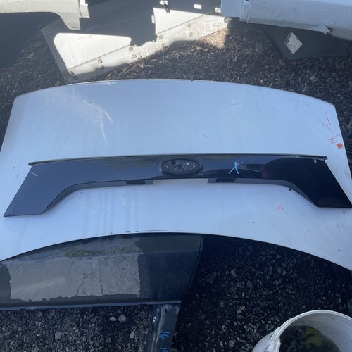 2017-2019 FORD ESCAPE TAILGATE UPPER TRIM MOLDING OEM | eBay
