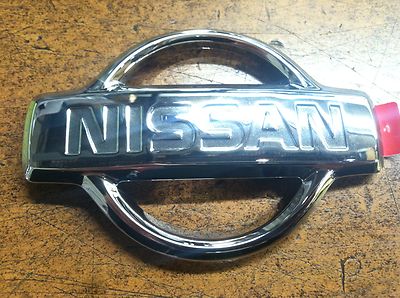 NEW OEM NISSAN FRONTIER 1998-2000 FRONT CHROME GRILLE EMBLEM | eBay