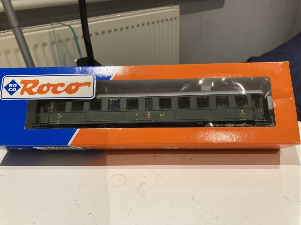 ROCO 44298 (SBB) Crocodile 3rd Class Coach | eBay UK