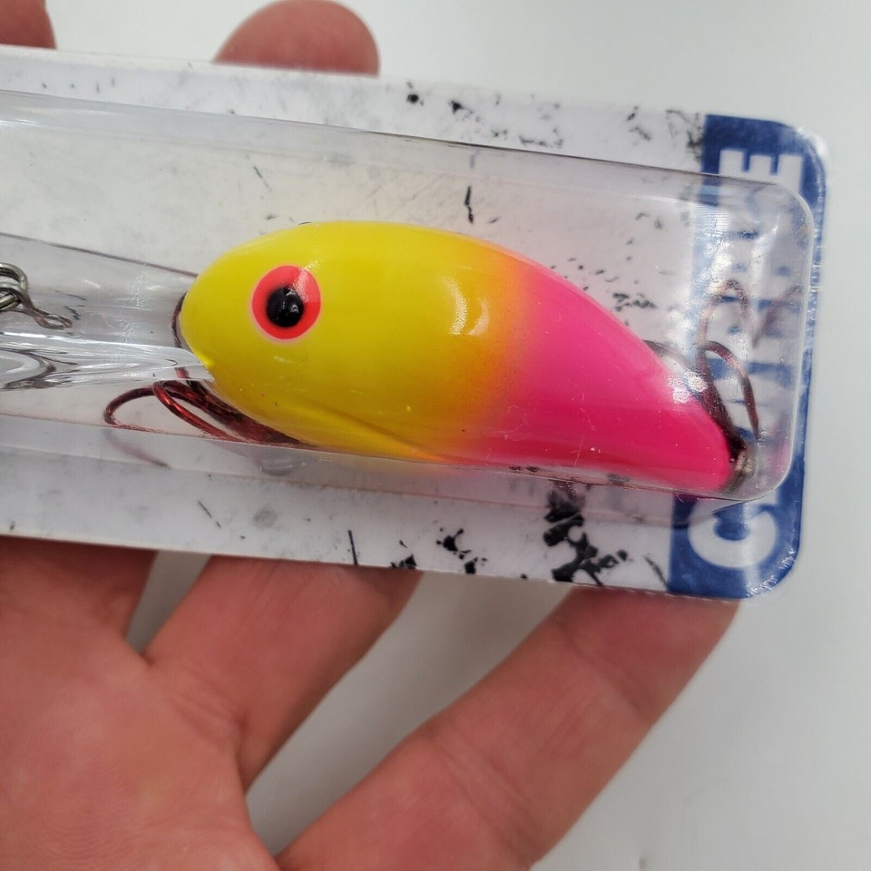 New Bandit 300 Crankbait Fishing Lure Depth 8 - 12 Feet You Choose ...