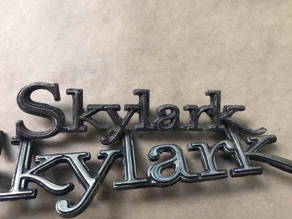 Original 1968-1969-1970 Buick 350 Skylark Custom Skylarks Emblems Set ...