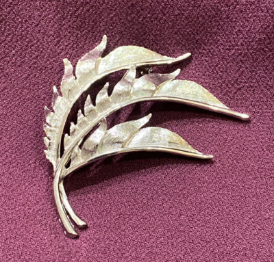 Vintage Signed Torino Brushed & Bright Silver Tone Twisted Leaf Brooch ...