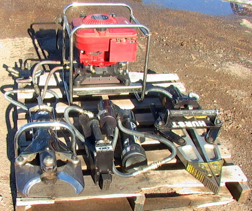 Complete 10 piece HURST JAWS OF LIFE RESCUE SYSTEM power, jaws cutter ...