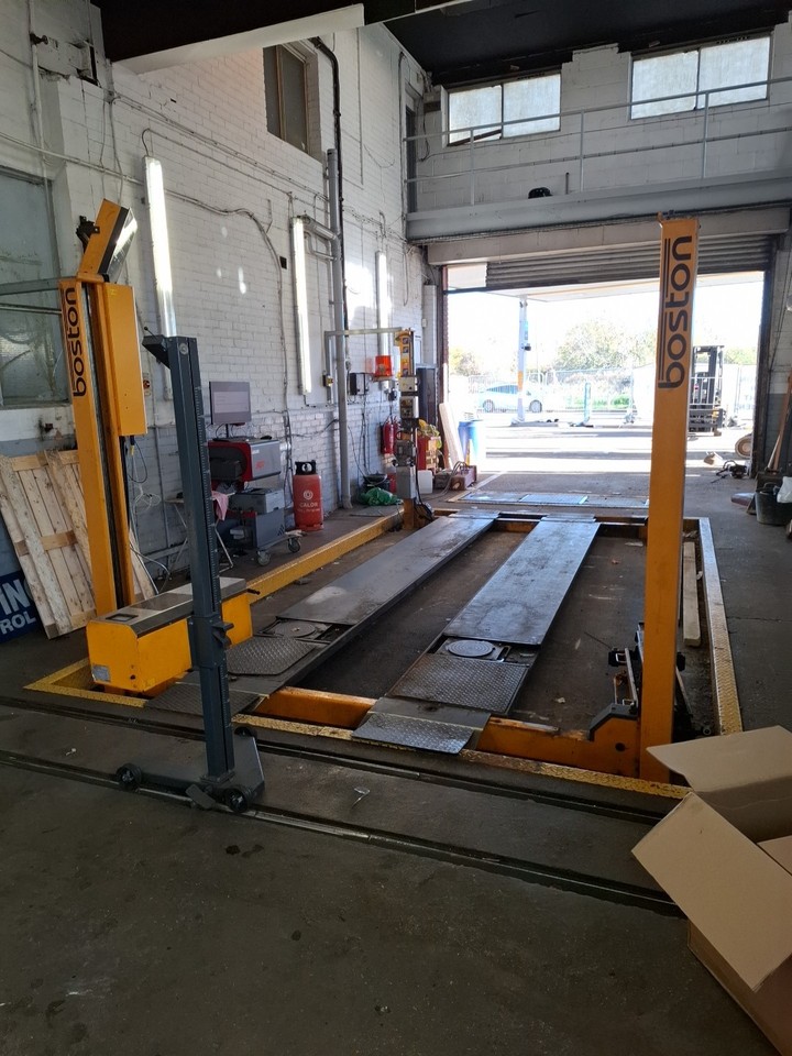 Boston 5T MOT 4post Ramp Model PD301 2022 Complete System. London IG8 ...