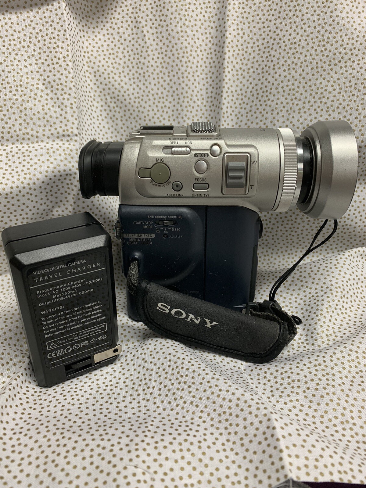 Sony Digital Handycam DCR-PC100 Mini DV Digital Camcorder w/Battery ...