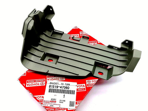 Toyota Prius 12- Front sise Right Turn SignaL; Bracket Mount Genuine ...