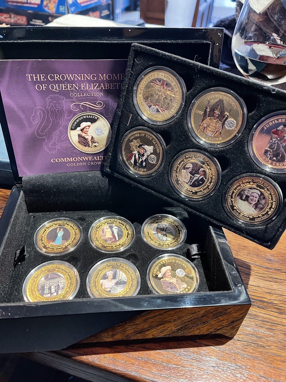 Golden Crown Coin Collection:The Crowning Moments of Queen Elizabeth II ...
