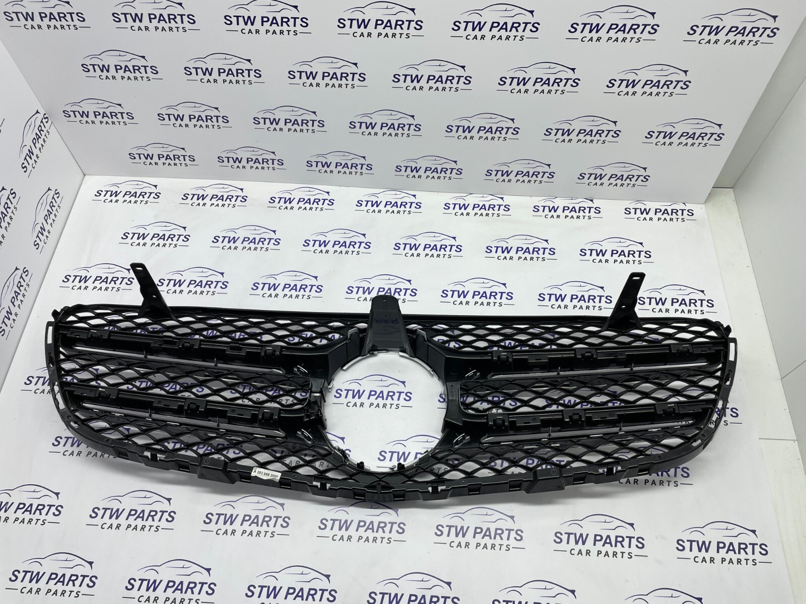 MERCEDES BENZ W253 GLC CLASS FRONT RADIATOR GRILLE 2538882000 | eBay
