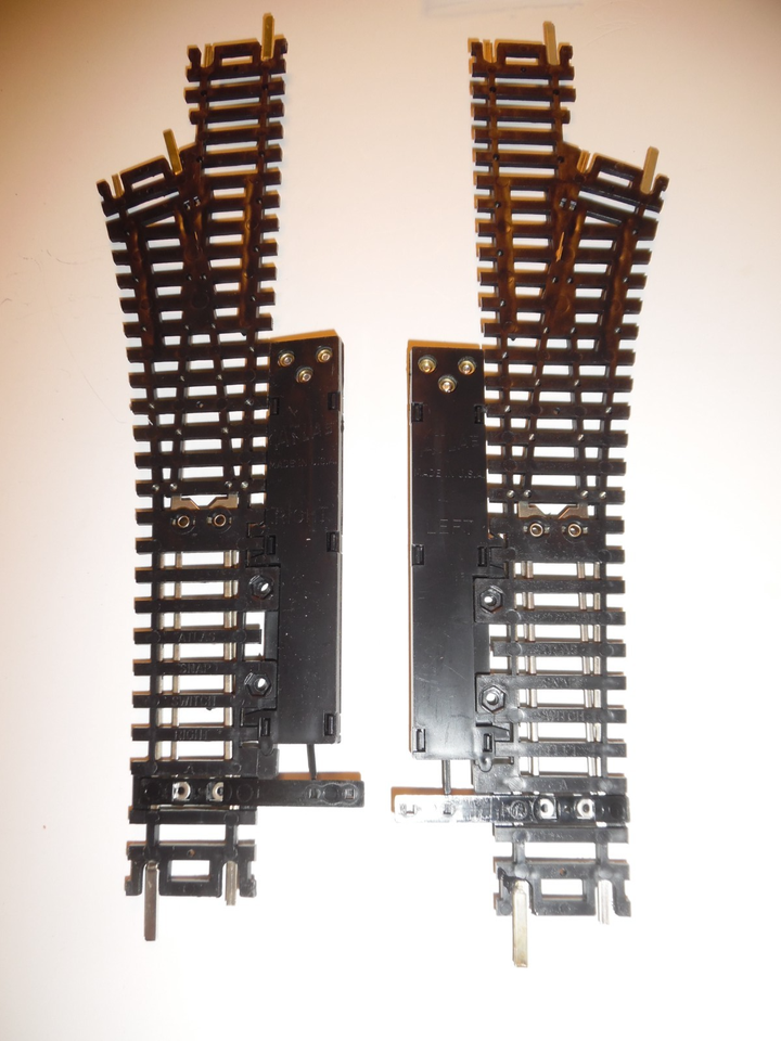 2 Atlas HO Train Track Remote Control Snap Switches LH & RH NICKEL ...
