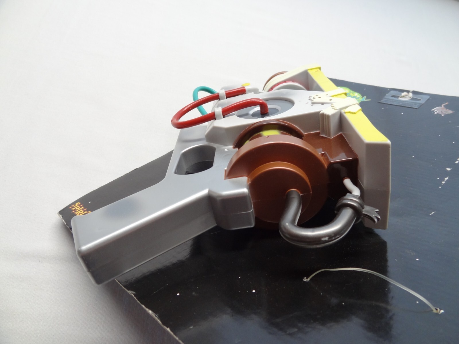 Spirit Halloween Rick & Morty Prototype Portal Gun So… - Gem