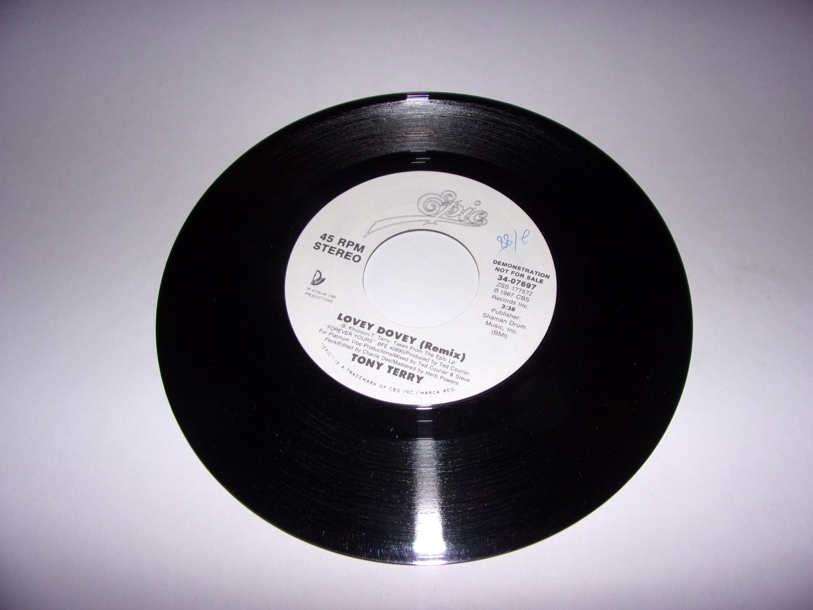 Tony Terry: Lovey Dovey / Promo 45 / Excellent / Epic 07697 / Soul, R&B ...