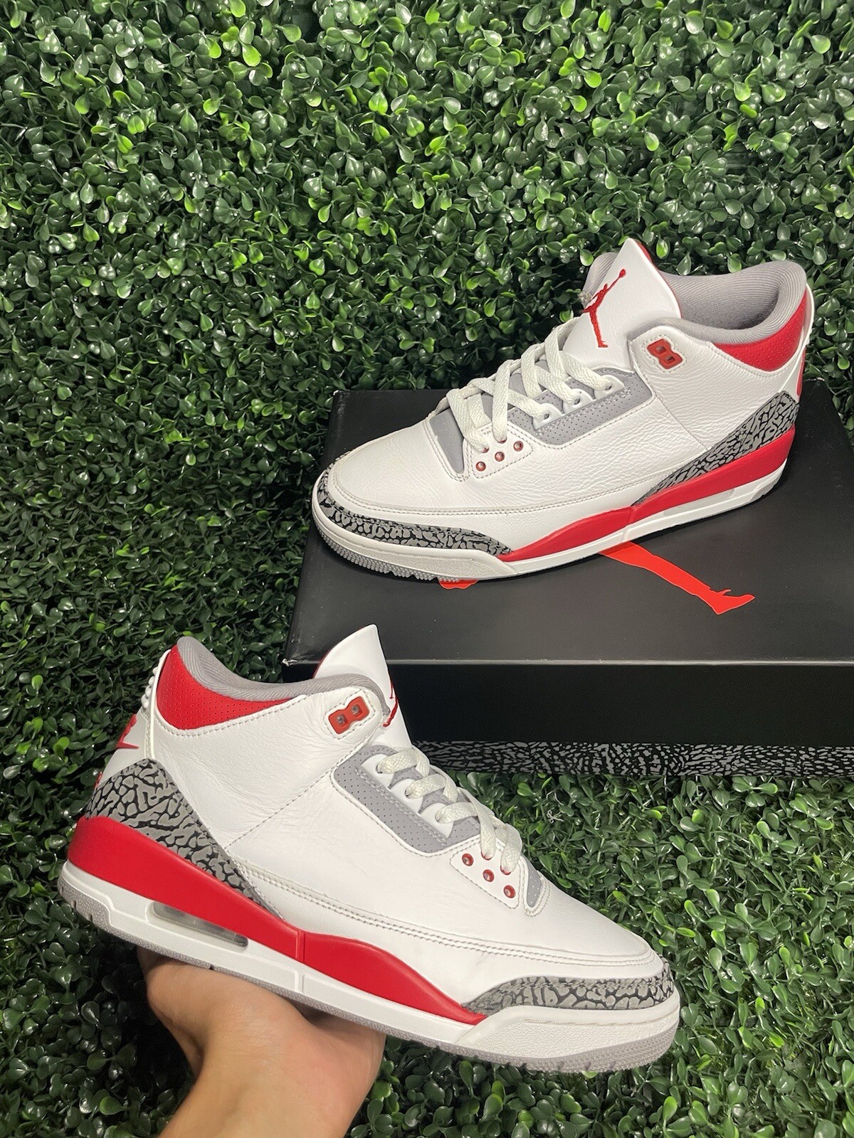 Jordan 3 Fire Red - Gem