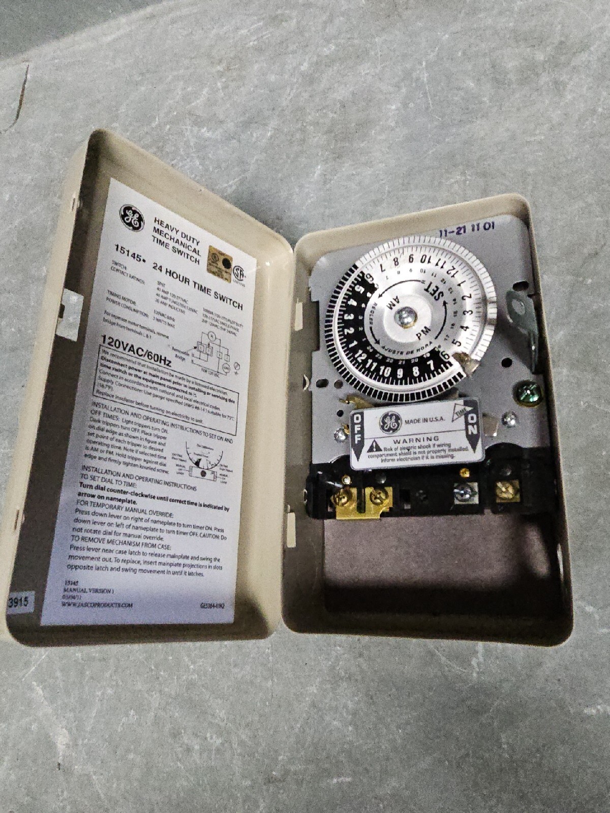 GE 15163 24-hour Indoor/outdoor Heavy Duty Mechanical Time Switch 120 ...