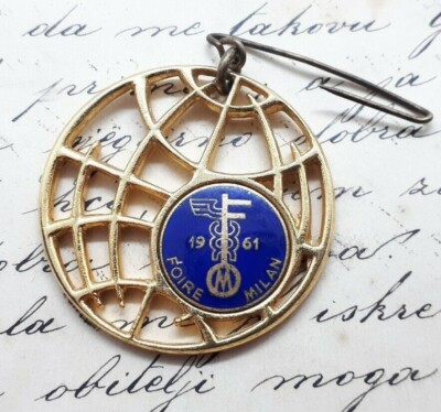 BERTONI MILANO - versus Milan Fiera di Milano 1961. vintage pin, badge ...