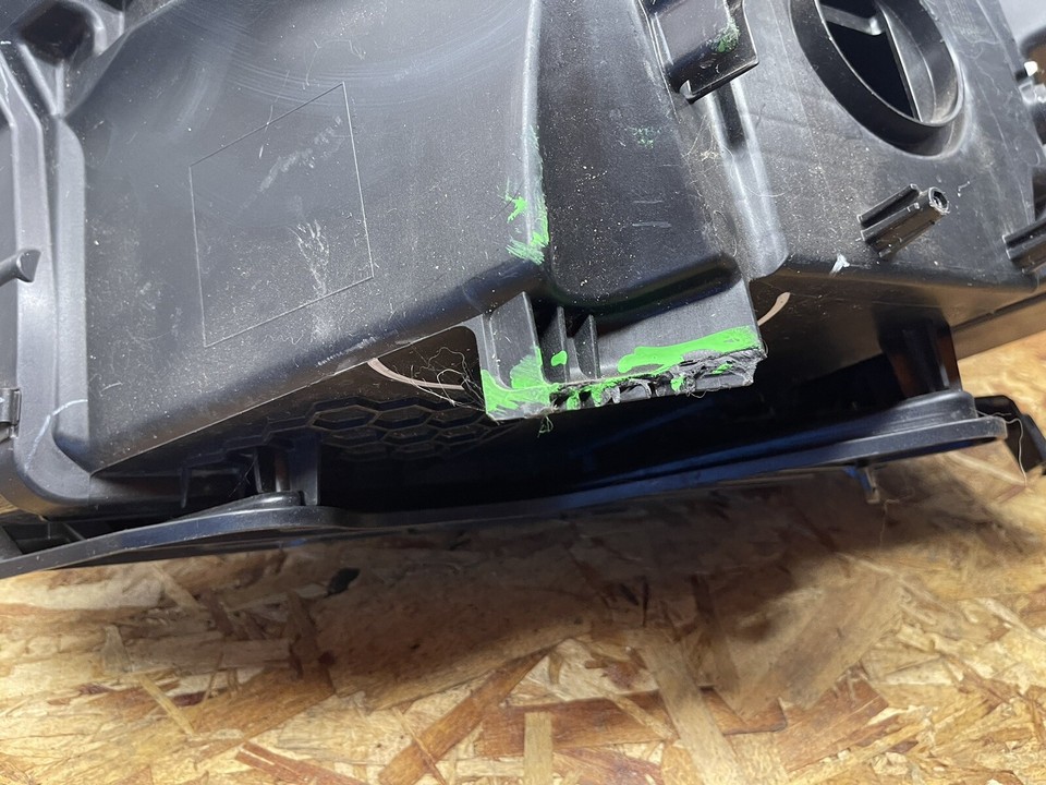 2021 - 2024 Jeep Grand Cherokee Right Passenger Side Headlight OEM ...