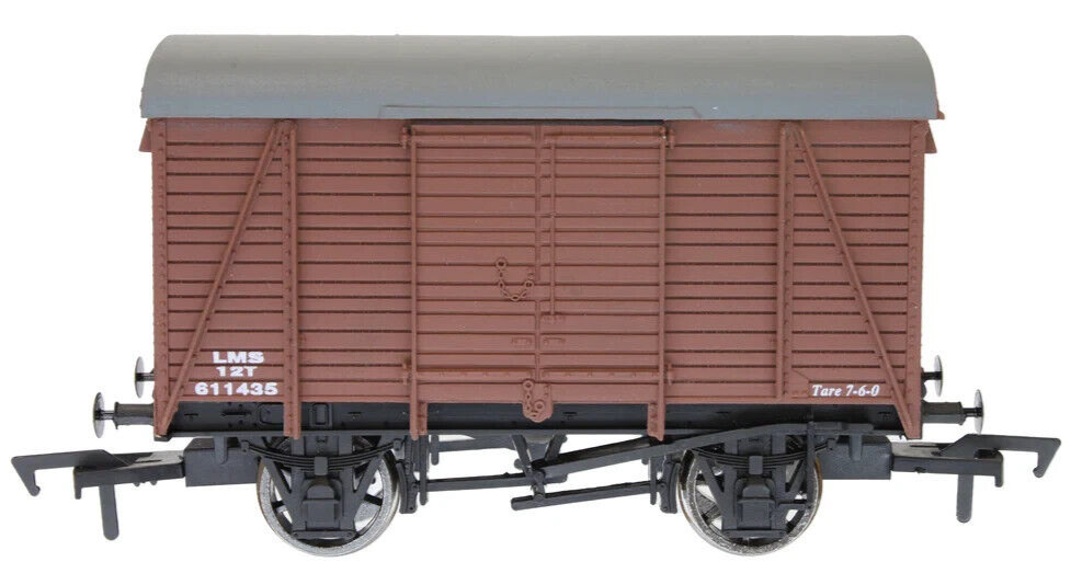Dapol 4F-021-029 Box Van LMS 611435 :: Railway Models UK