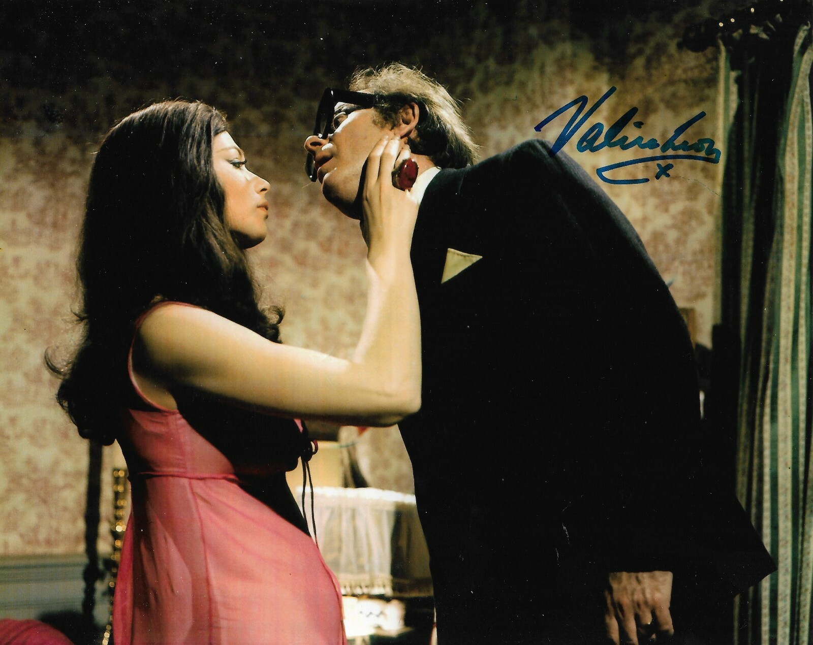 Valerie Leon HAMMER HORROR genuine signed autograph 10 x 8 COA 24127 | eBay