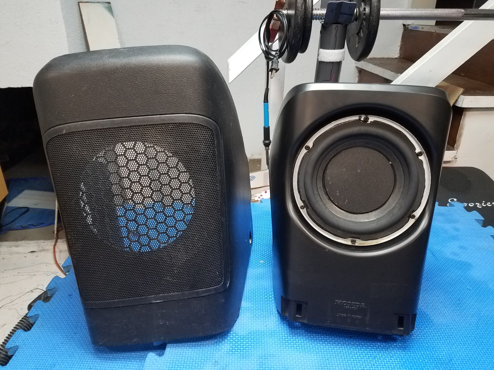 2003-2006 Honda Element Audio System Speaker Panel Sub Woofer w/Box ...