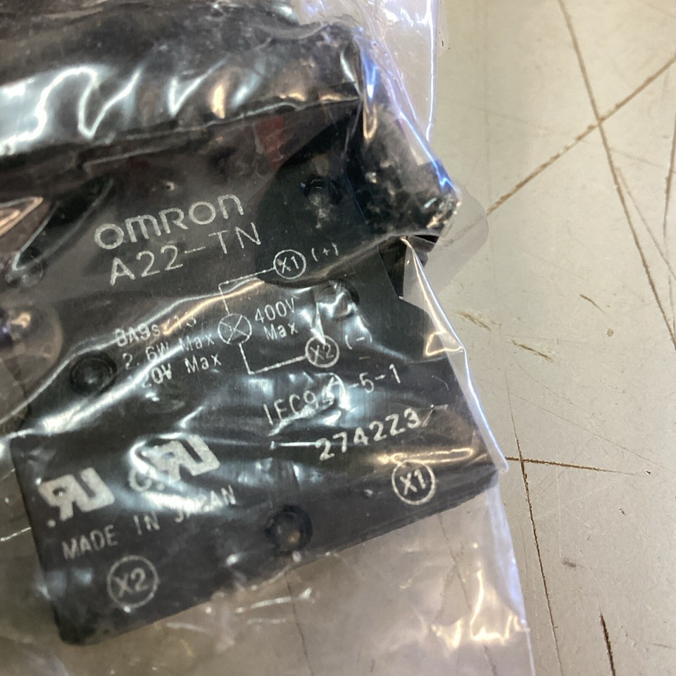 2 Omron A22-TN Red Illuminated Indicator Light Lamp A22TN | eBay