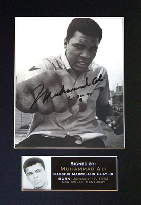 MUHAMMAD ALI Signed Mounted Reproduction Autograph Photo Prints A4 30 ...