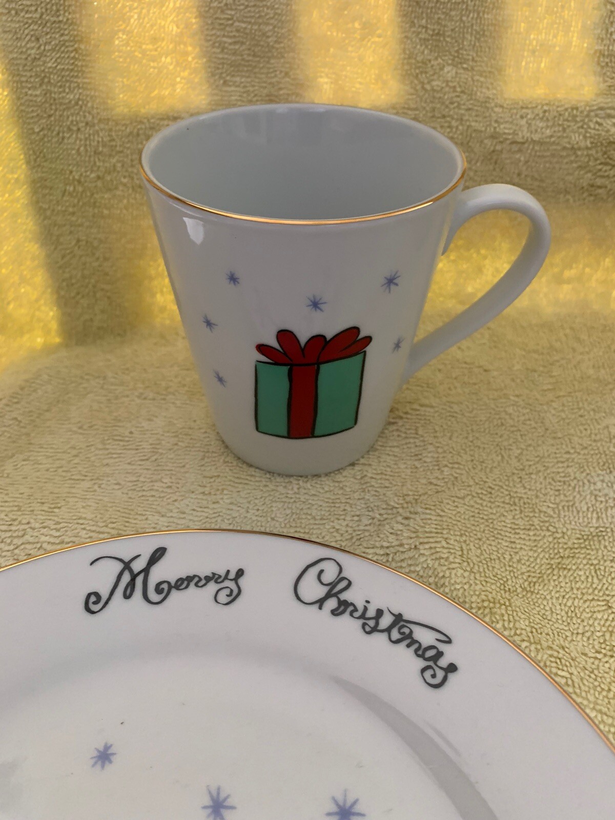 Merry Brite Merry Christmas 2 Cups / Mugs Present Santa Matching ...