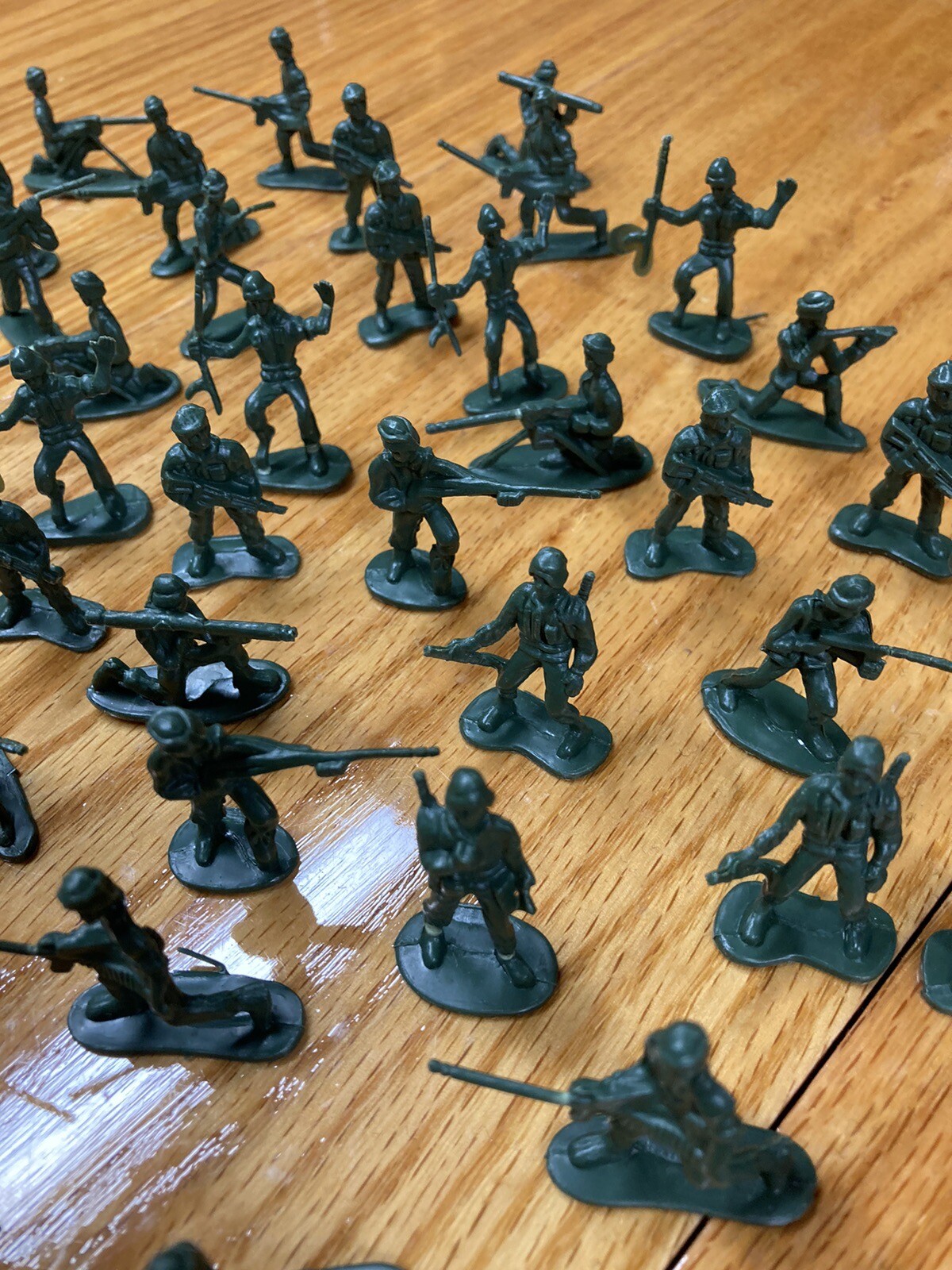 Lot of 58 Green Plastic Mini Army Men 1" Inch Bulk Action Figures Toy ...