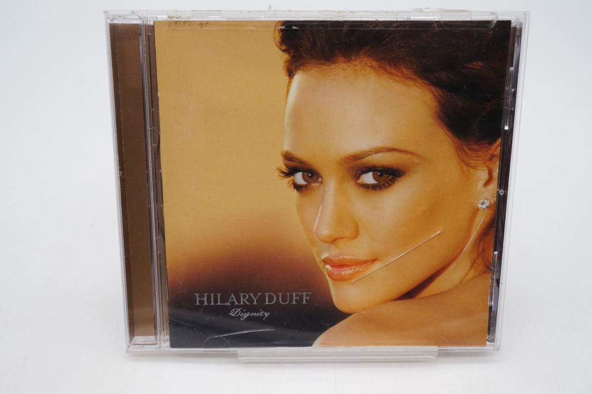 Hilary Duff Dignity