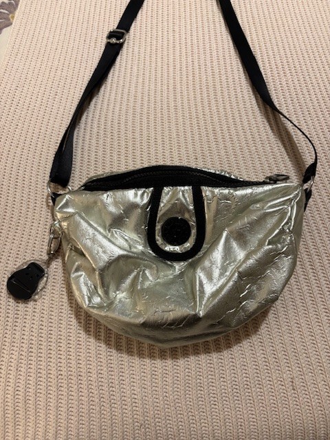 Kipling Gabb Small Crossbody Bag in a Crinkled Metallic Silver Finish ...