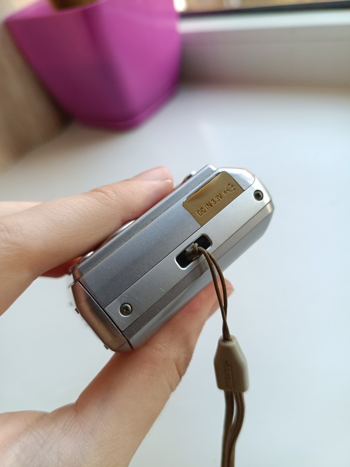 🔥Samsung ES15 Silver 10.2MP digital compact camera🔥WORKing Full SET🔥 | eBay