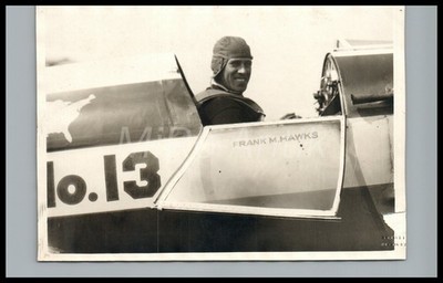 Grande foto, pilota Frank M. Hawks in aereo n. 13, Parigi 1931; L241L ...