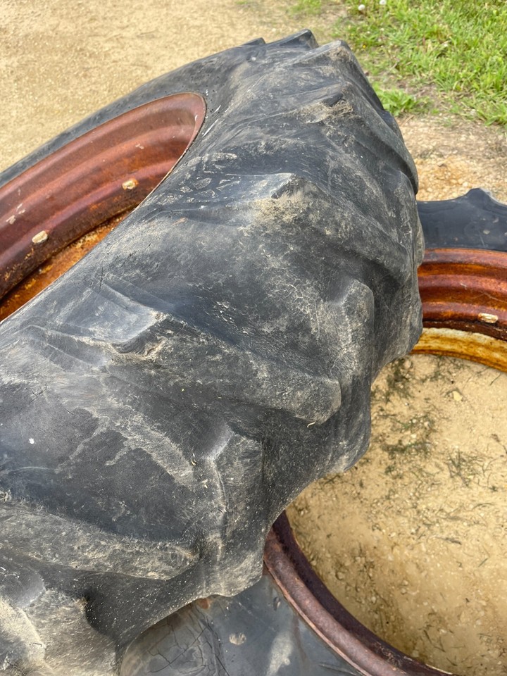 1963 Oliver 1600A Tractor 16.9-34 Rear Rims & Tires | eBay