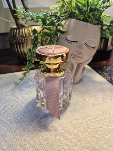 Flora Chic By Artistry Amway 1.7oz/50ml Women’s Eau De Parfum Spray ...