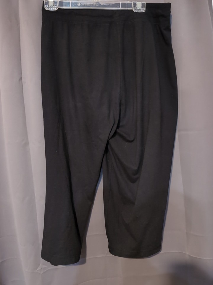 Danskin NOW Women's Capri Pants, Black Activewear, Relaxed Fit 2X ...