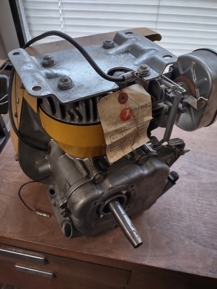 NEW, Wisconsin Robin Engine - Model #EY18W SN 09002 | eBay