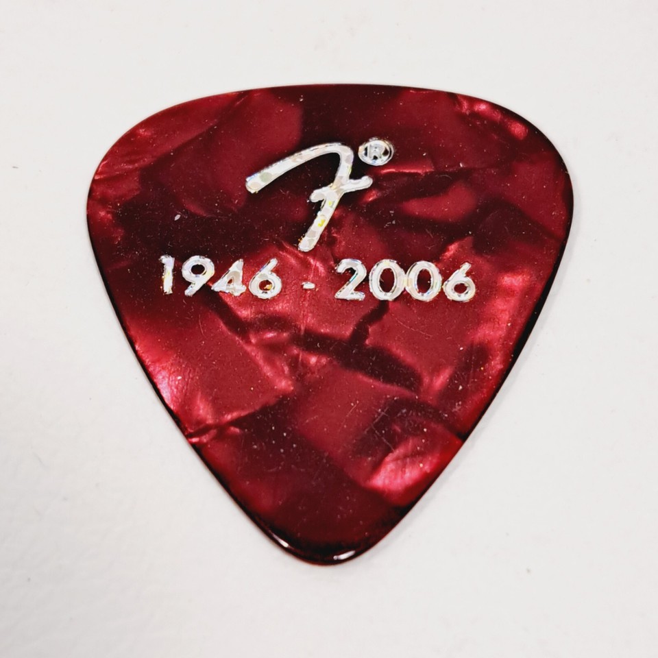 Fender 60th Diamond Anniversary Red Guitar Pick 1946-2006 | eBay