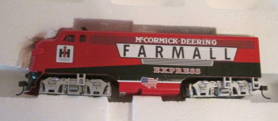 HAWTHORNE VILLAGE FARMALL EXPRESS HO SCALE ELECTRIC TRAIN SET NIB | eBay
