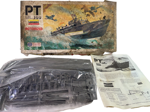 Lindberg PT 109 WW2 U.S. Navy Torpedo Patrol Boat 1/64 Motorized Model ...