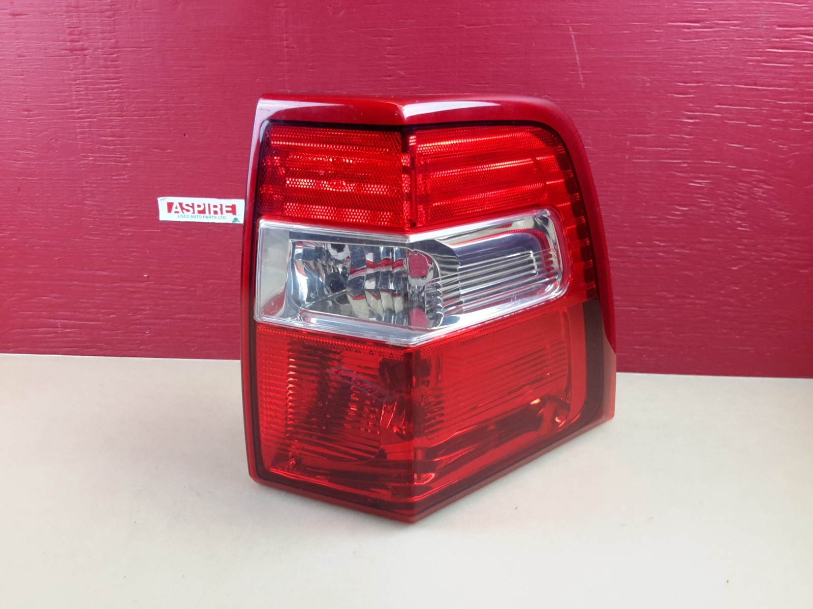 2015 Ford Expedition Tail Light Taillight Lamp Left Driver Side OEM ...