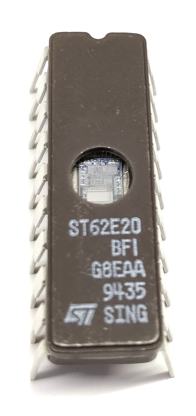 1 Stück ST62E20BF1 | 8-bit EPROM MCU w. A/D-CONVERTER | 64b RAM ...