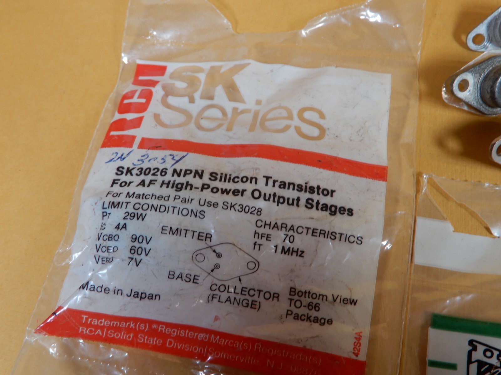 Huge Lot of Vintage TO-3 Transistors NTE121 2N669 2N443 2N3740 2N6235 ...