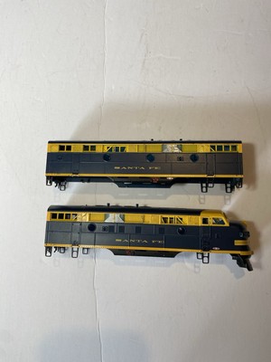 HO Highliner Santa Fe Painted EMD F3-A & F3-B Bare Shells. AT&SF ...