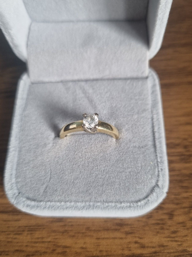 Boxed 18ct Gold Solitaire .33ct Diamond Engagement Ring - Size J - 3.9g | eBay