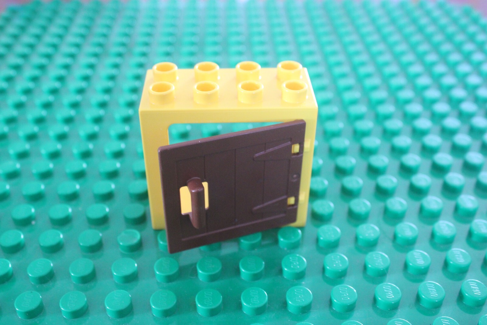 Lego Duplo YELLOW Window 2x4 BROWN Frame Pane Door Barn Wood | eBay