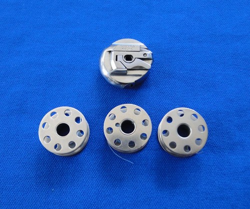 Genuine Original Singer 221 Featherweight Bobbin Case 45750 CLEAN! | eBay